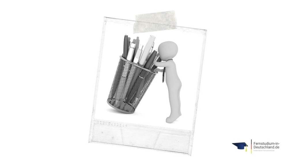 Fernstudium steuerlich absetzen: 17 Tipps mit Rechner & Beispiel